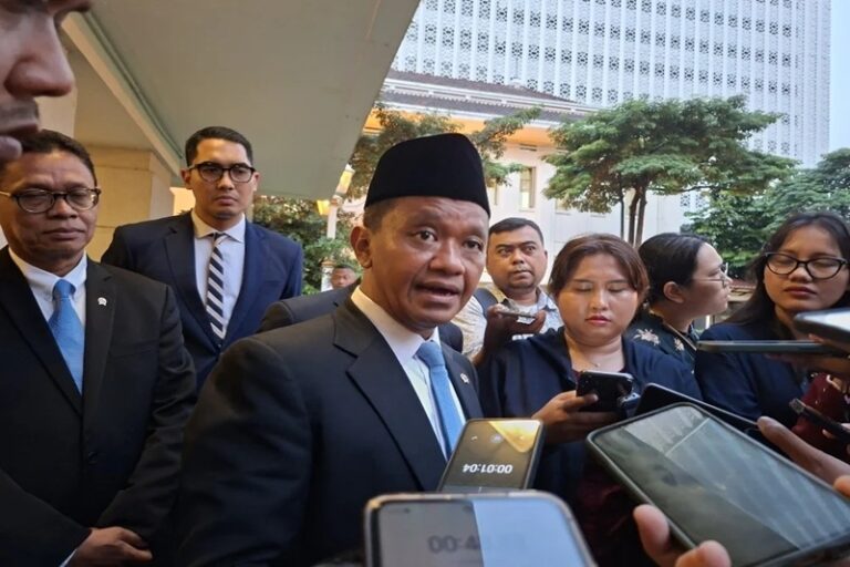 Menteri ESDM Bahlil Lahadalia Dampingi Presiden Prabowo ke Moskow, Bawa ...
